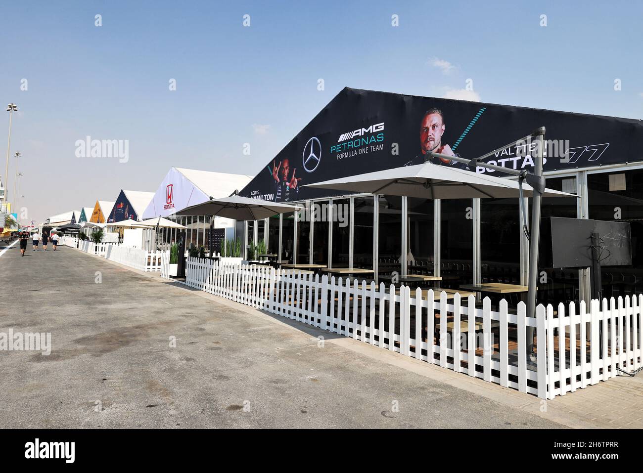 Circuit atmosphere paddock building hi-res stock photography and images ...