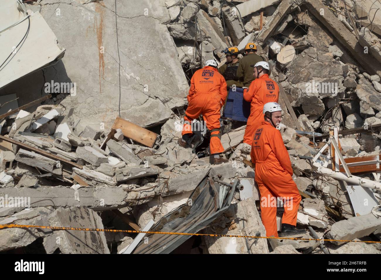 Disaster victim identification team hi-res stock photography and images ...