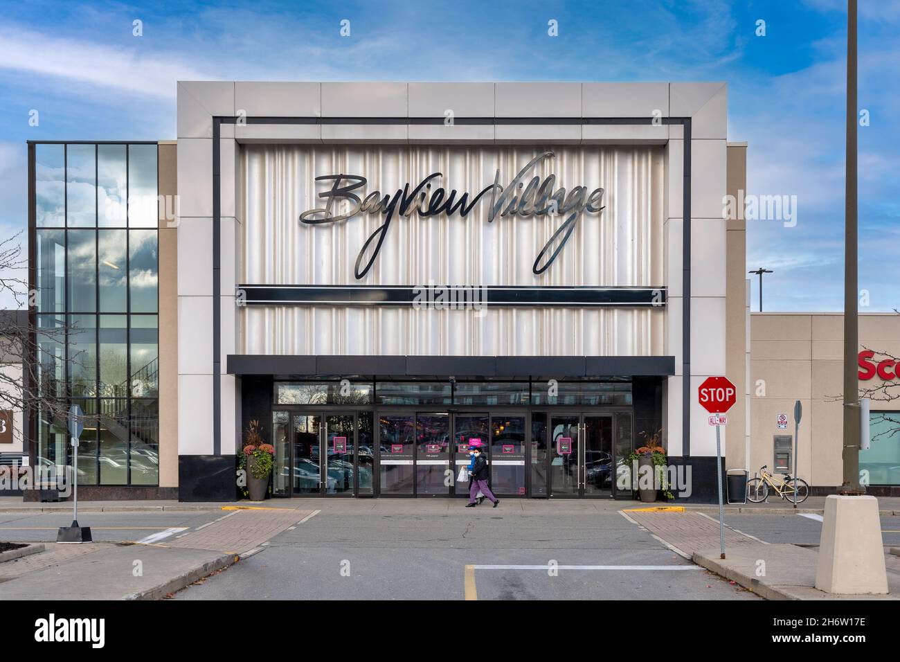 Bayview village shopping mall in hi-res stock photography and images ...
