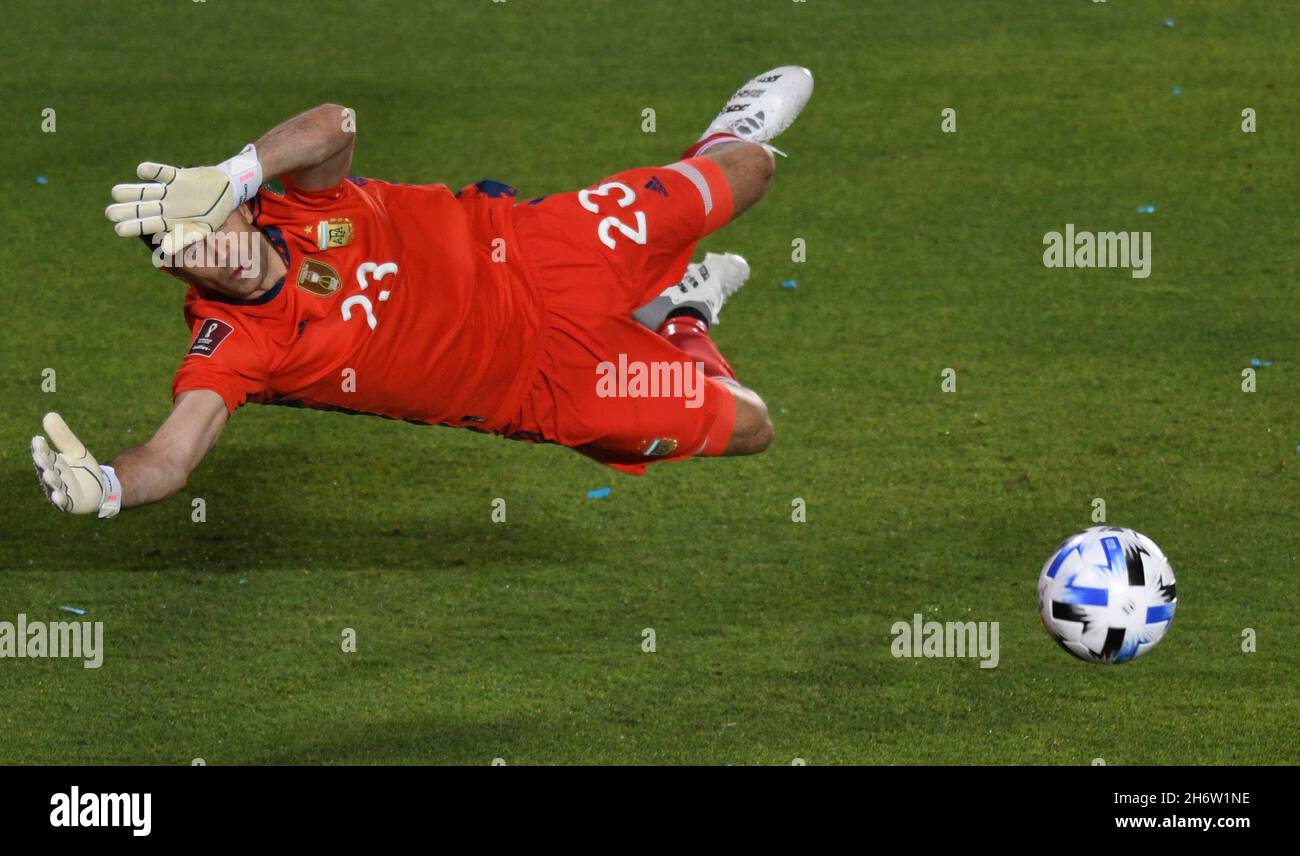 Emiliano Martínez da Argentina, durante a partida entre Argentina e ...