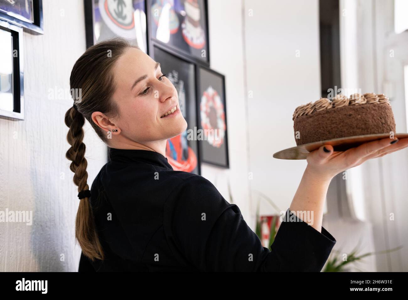 Pastry section hi-res stock photography and images - Alamy