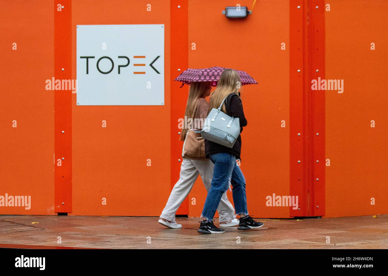 Construction cladding contractors Topek Limited. Preston's Crystal ...