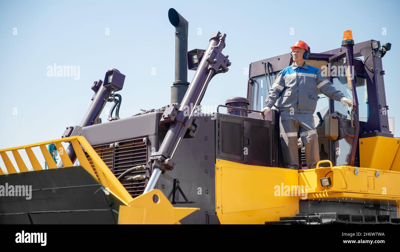 Open pit engineer hi-res stock photography and images - Alamy