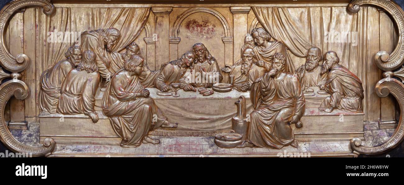 Sacrament of the last supper hi-res stock photography and images - Alamy