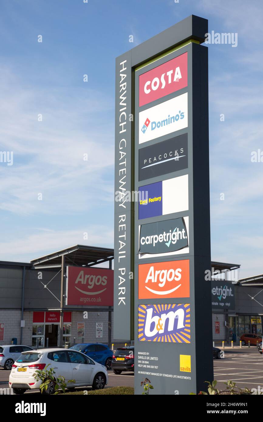 Gateway shopping hi-res stock photography and images - Alamy