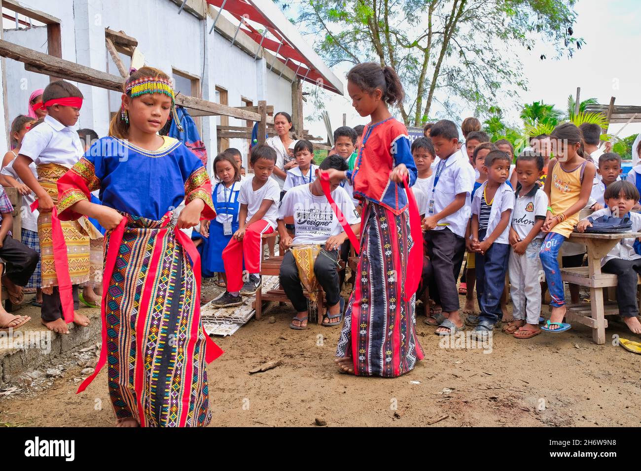 Aeta children hi-res stock photography and images - Alamy