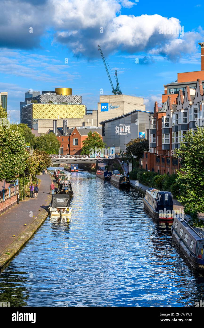 Birmingham Canal (technically the Birmingham Canal Navigations Main ...