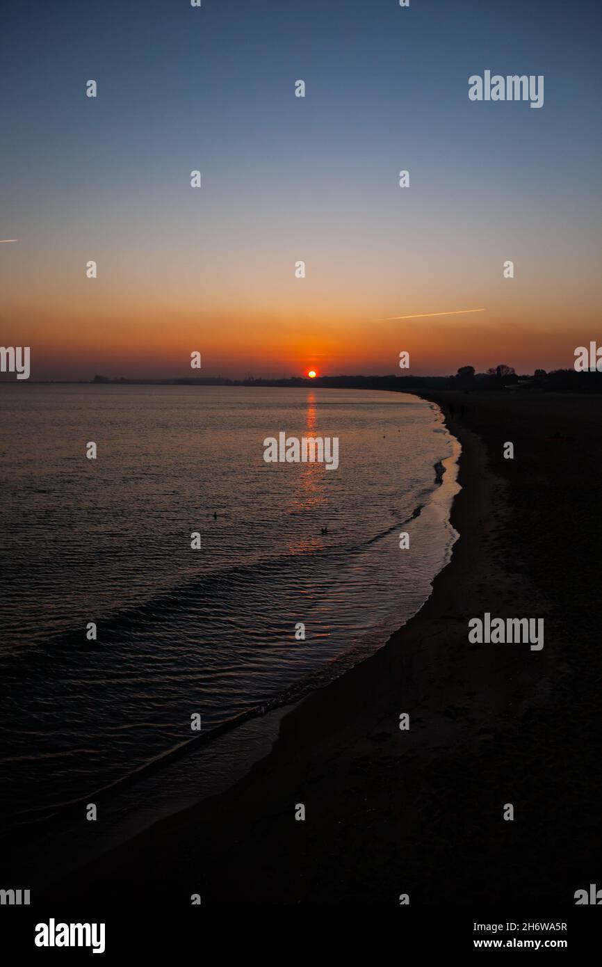 Stunning beach scene hi-res stock photography and images - Alamy