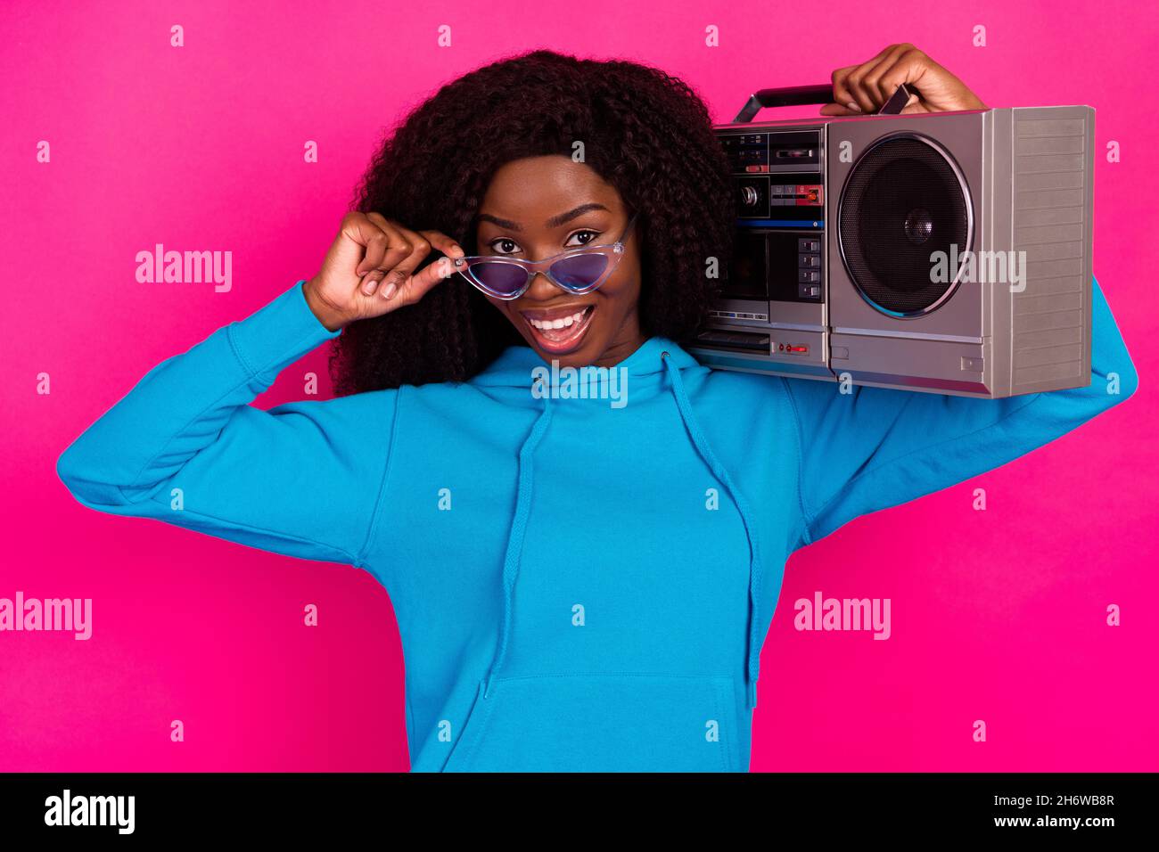 African american record player hi-res stock photography and images - Alamy