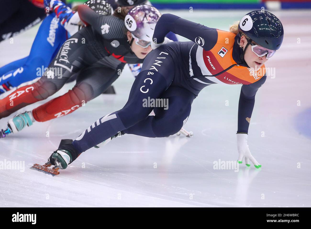 DEBRECEN, HUNGARY - NOVEMBER 18: Danae Blais of Canada, Xandra ...
