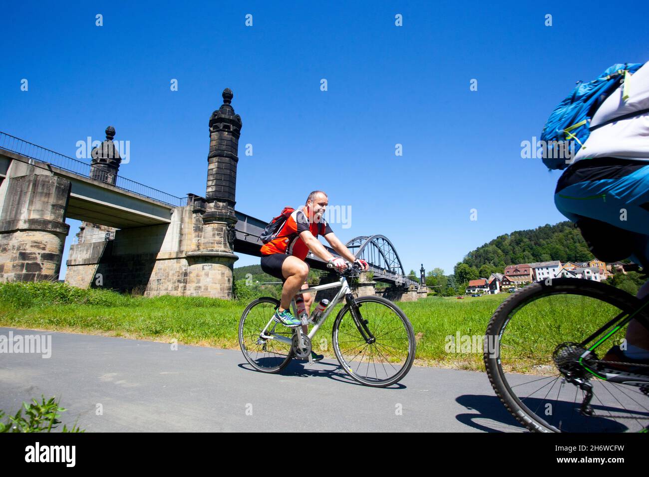 Man and his bicycle hi-res stock photography and images - Alamy