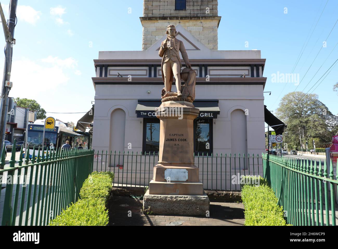 Sydney captain cook statue hi-res stock photography and images - Alamy