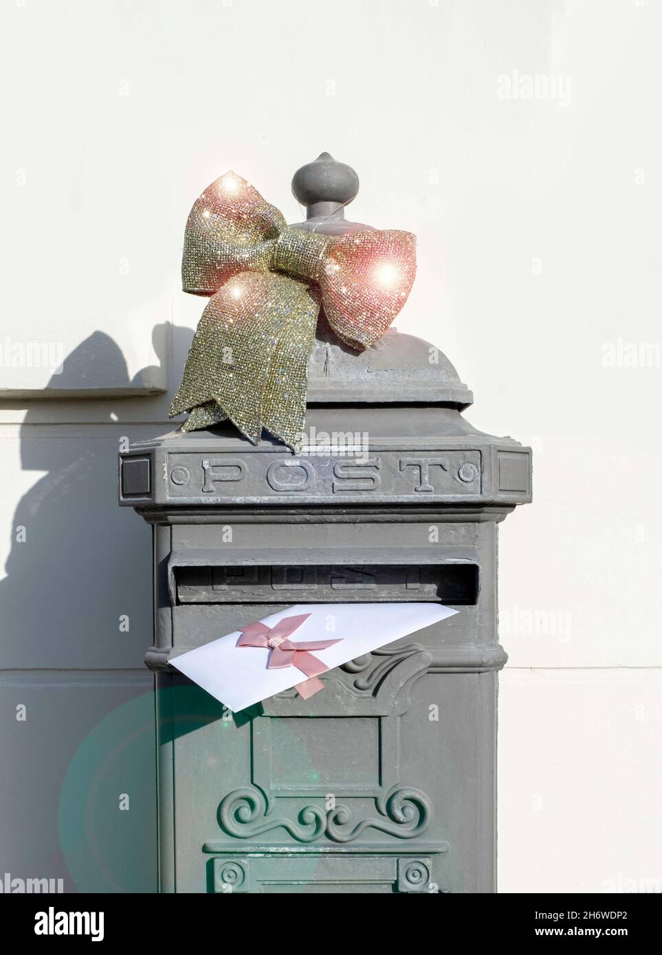 The old-fashioned mailbox near house, delivery of post office Stock ...