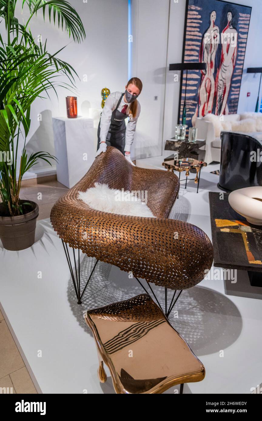 Victoria de rothschild hi-res stock photography and images - Alamy