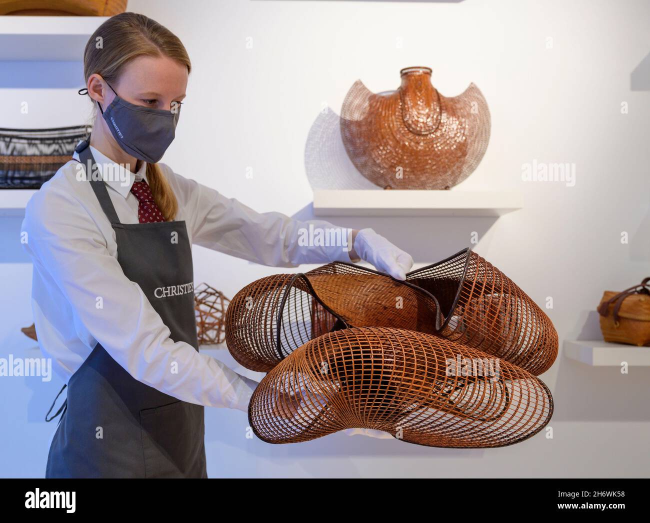 Victoria de rothschild hi-res stock photography and images - Alamy