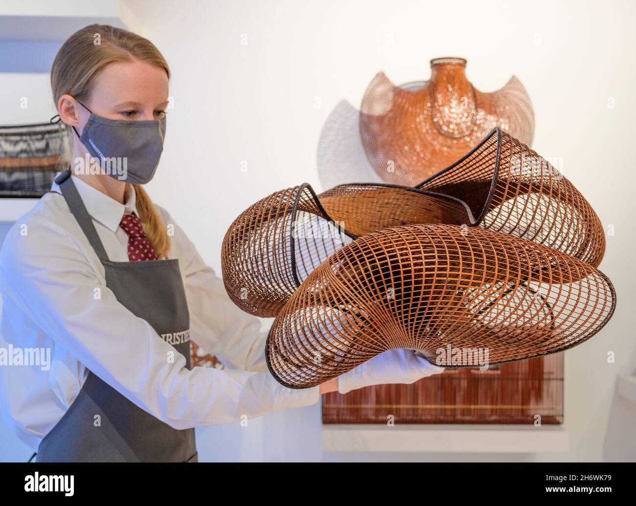 Victoria lady de rothschild hi-res stock photography and images - Alamy