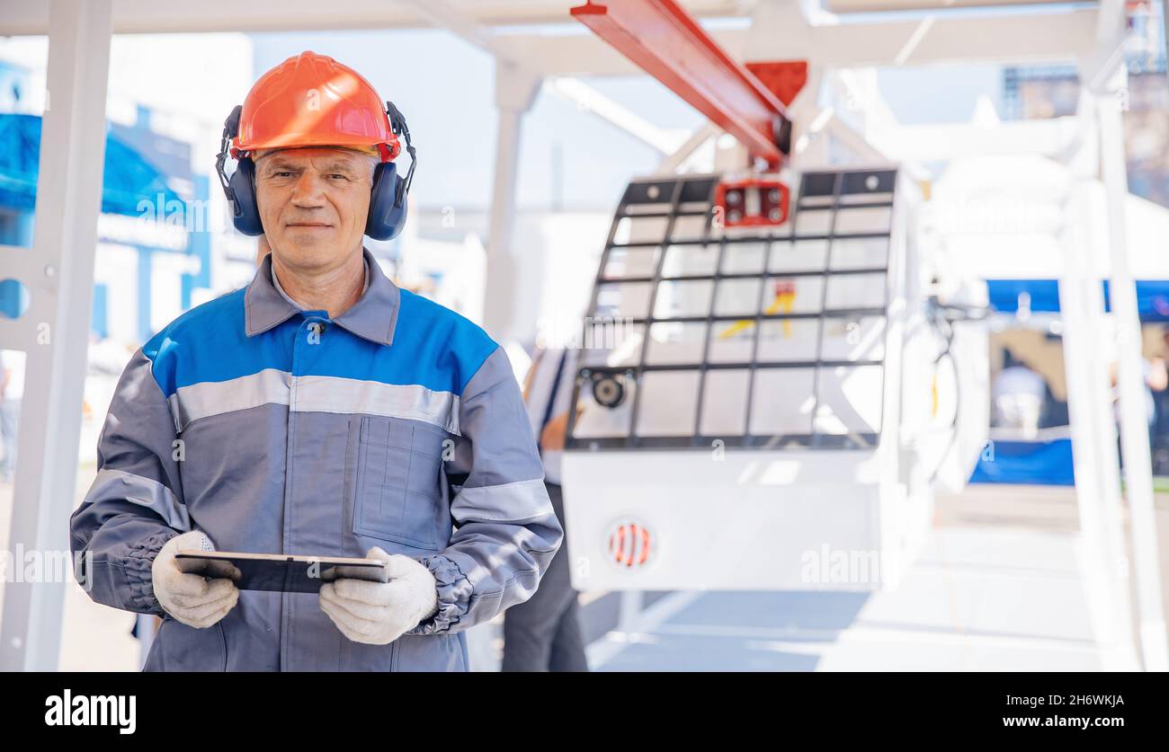 Miner operator control with computer tablet drilling machine in coal ...