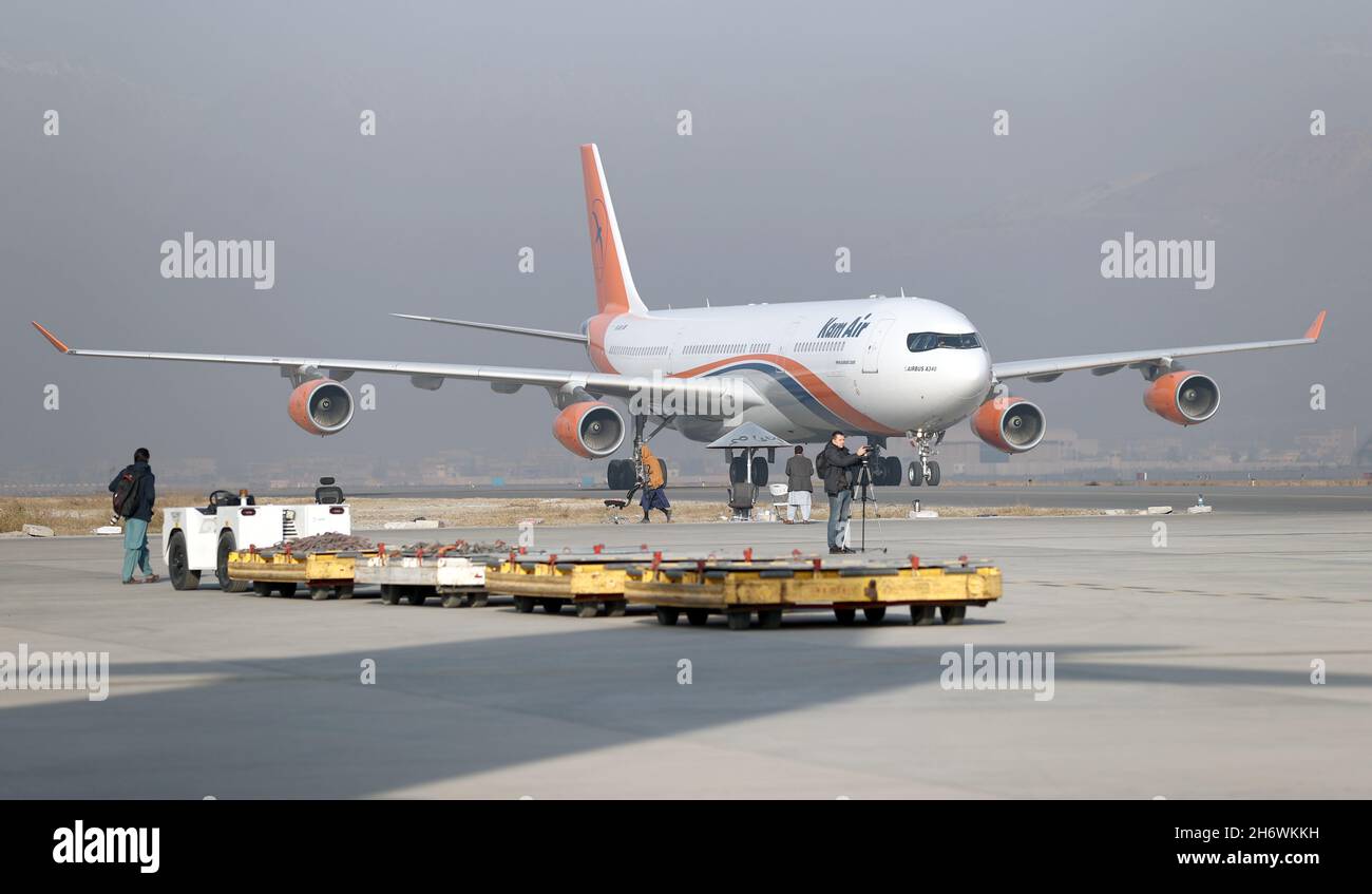 Kam Air High Resolution Stock Photography and Images - Alamy