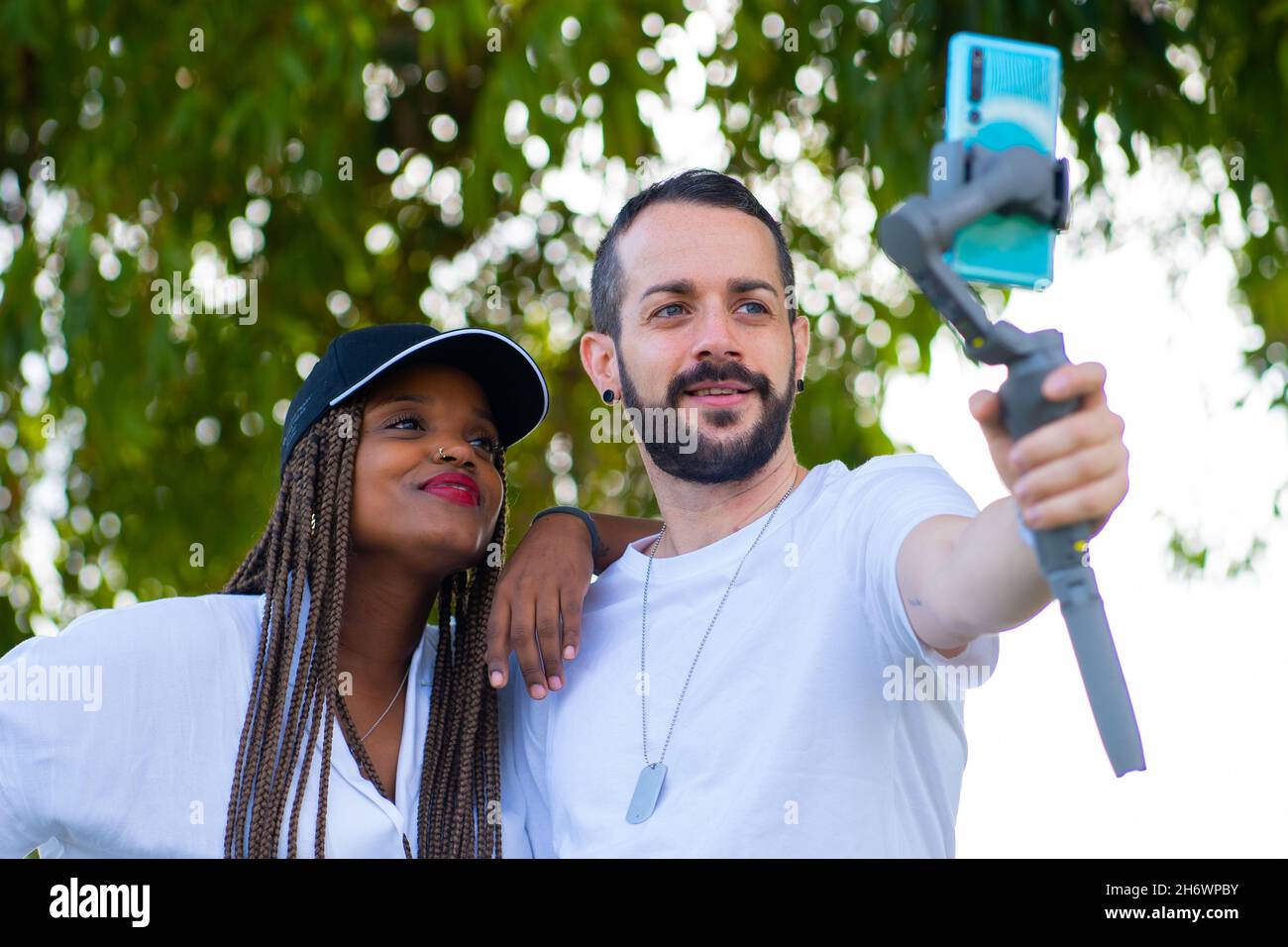 Taking selfie two women hi-res stock photography and images - Alamy