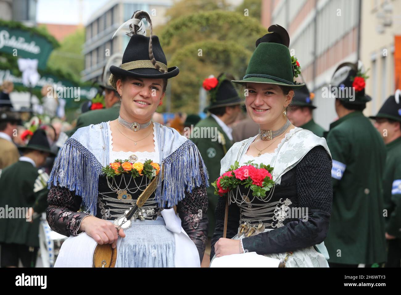 Dirndl dress hi-res stock photography and images - Alamy