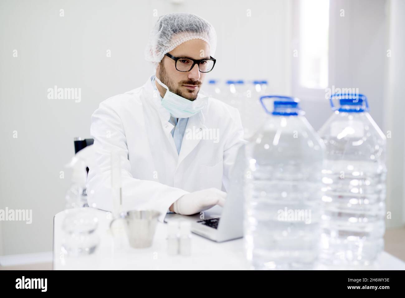 Drinking water production hi-res stock photography and images - Alamy