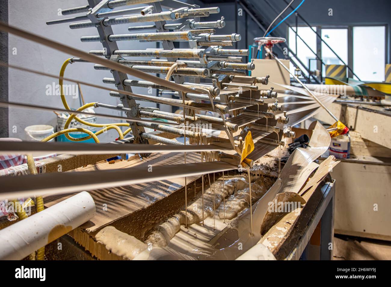 Glue machine for paper tube cores, steel metal engine, technology ...