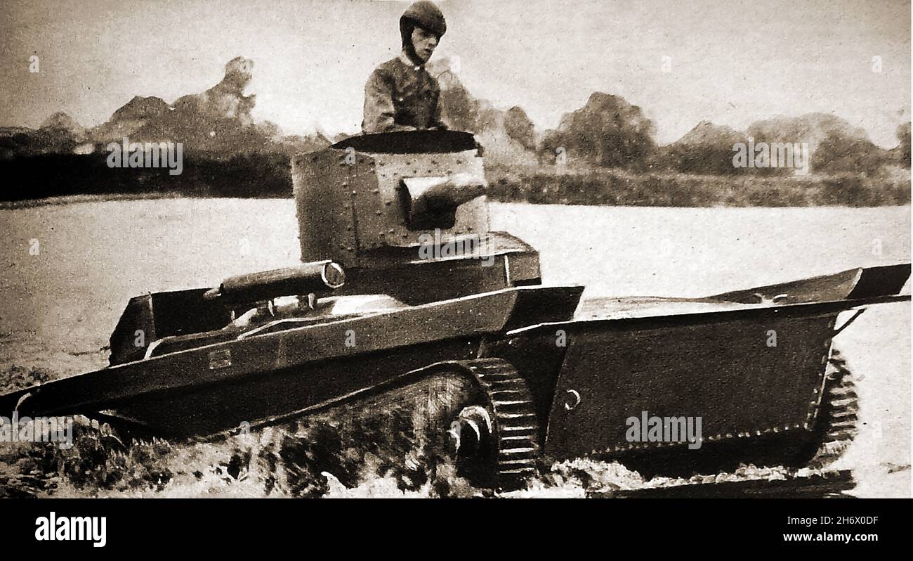 British amphibious tanks hi-res stock photography and images - Alamy