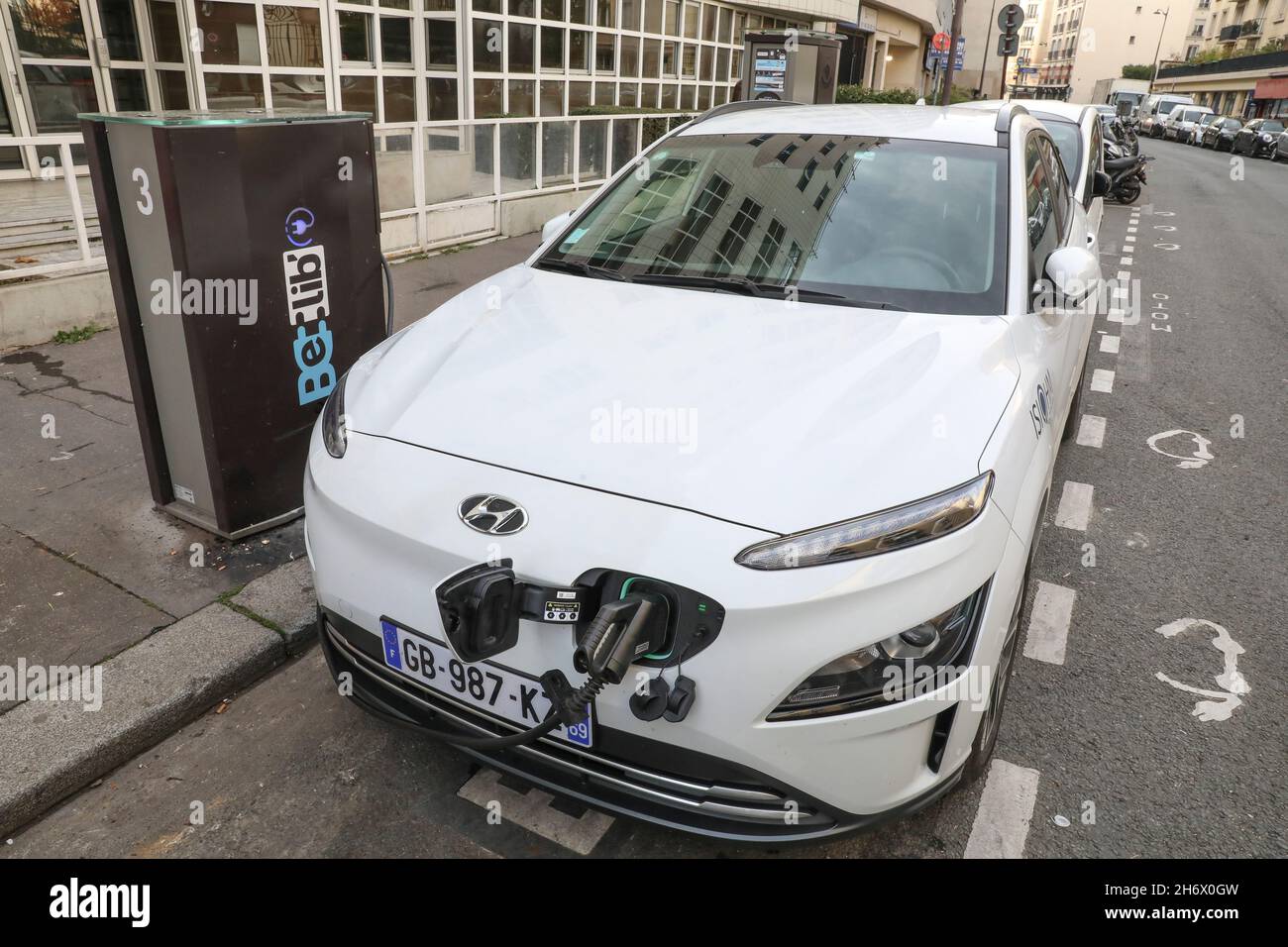 BELIB' THE PUBLIC NETWORK OF ELECTRIC VEHICLE CHARGING STATIONS IN ...