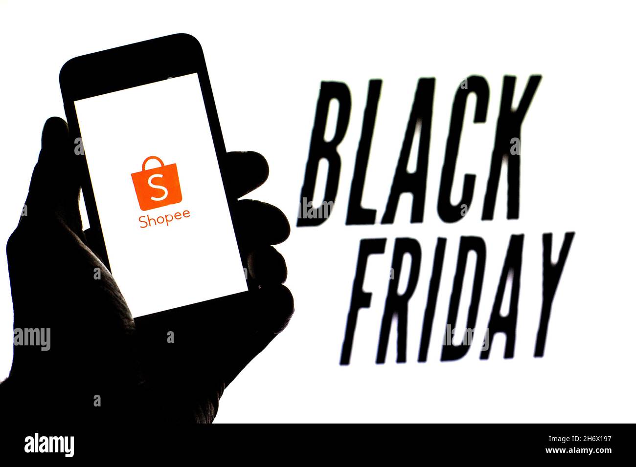 Shopee logo hi-res stock photography and images - Alamy