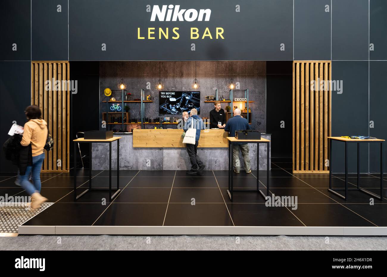 Nikon camera commercial hi-res stock photography and images - Alamy