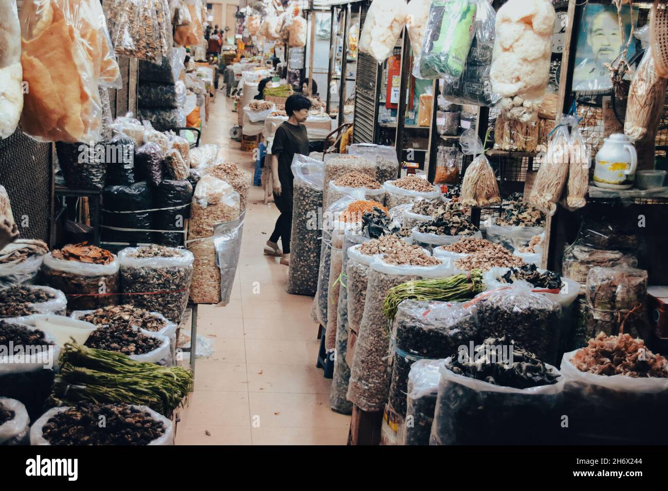 Shop selling wholesale local product in Dong Xuan Market in Hanoi Cuty ...
