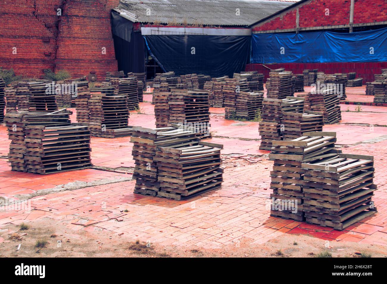 The famous centenarian traditional kilns for manufacturing handmade ...