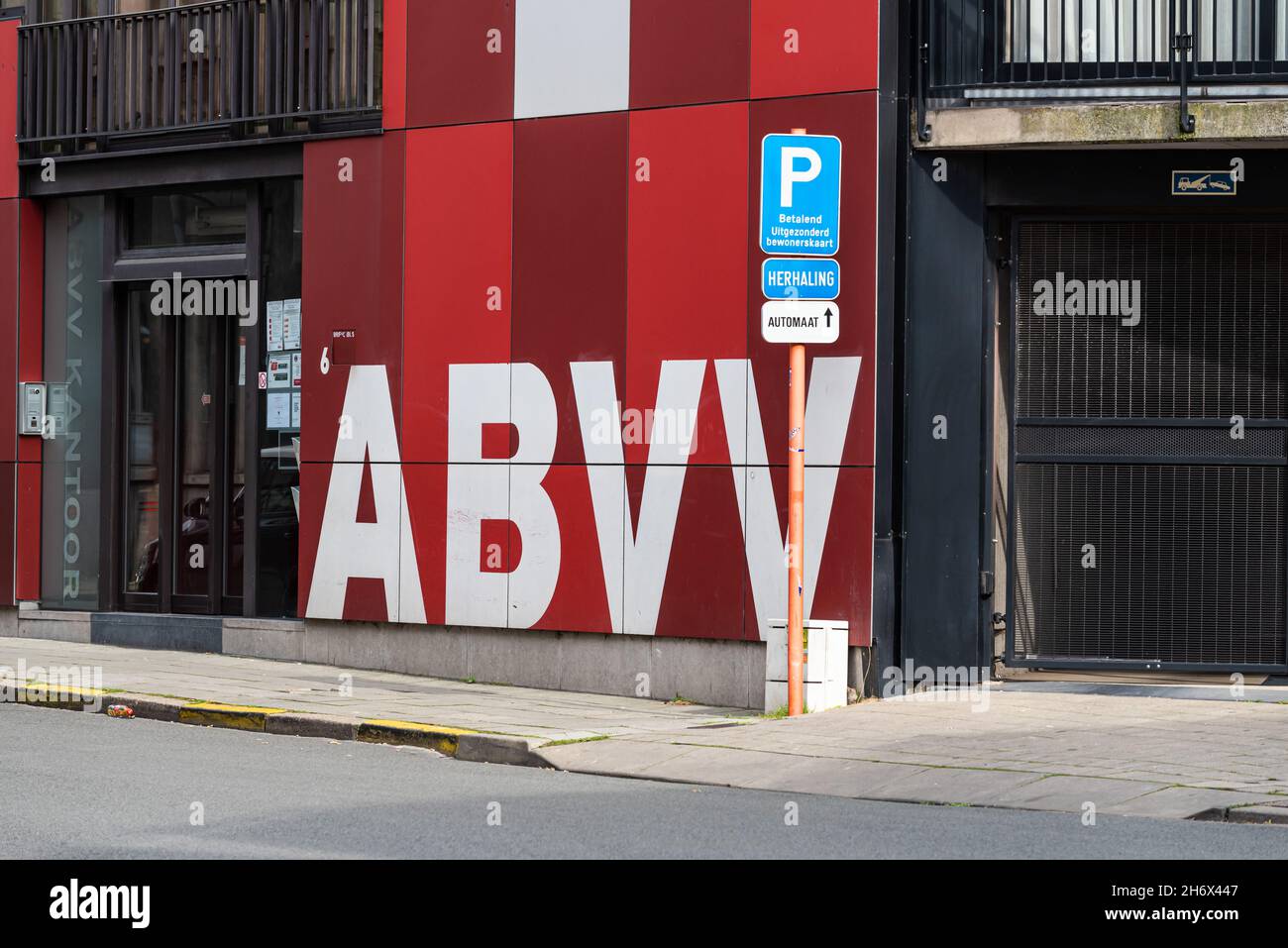 Vilvoorde, Flemish Region - Belgium - 10 17 2021: Facade, logo and ...