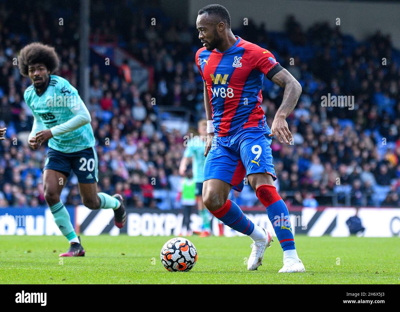 LONDON, ENGLAND - OCTOBER 3, 2021: Jordan Pierre Ayew of Palace ...