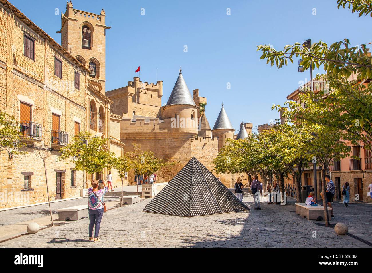 The Spanish town of Olite Navarra Northern Spain Stock Photo - Alamy