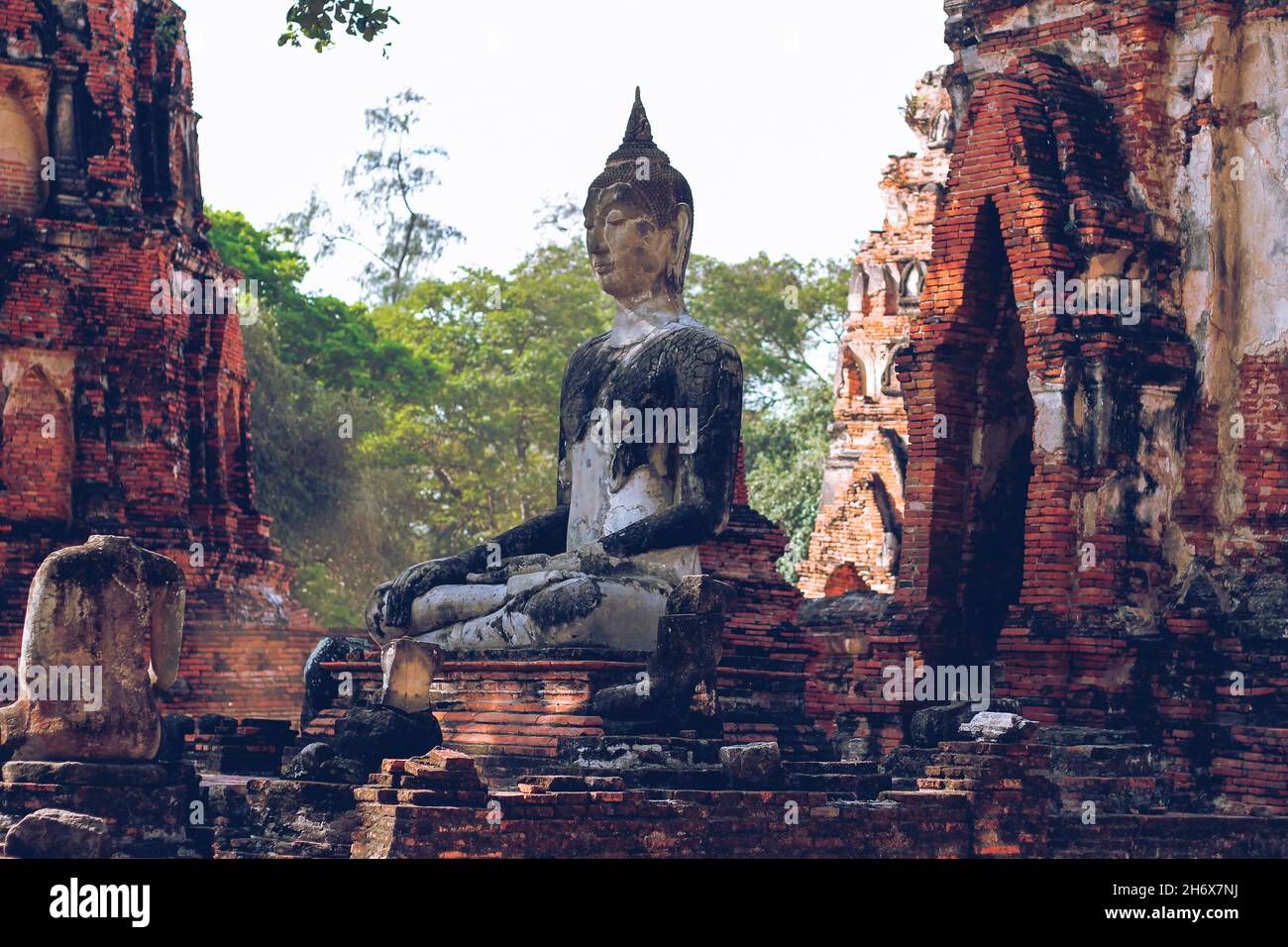 Ancient temple ruins in Wat Choeng Tha, part of the famous Ayutthaya ...