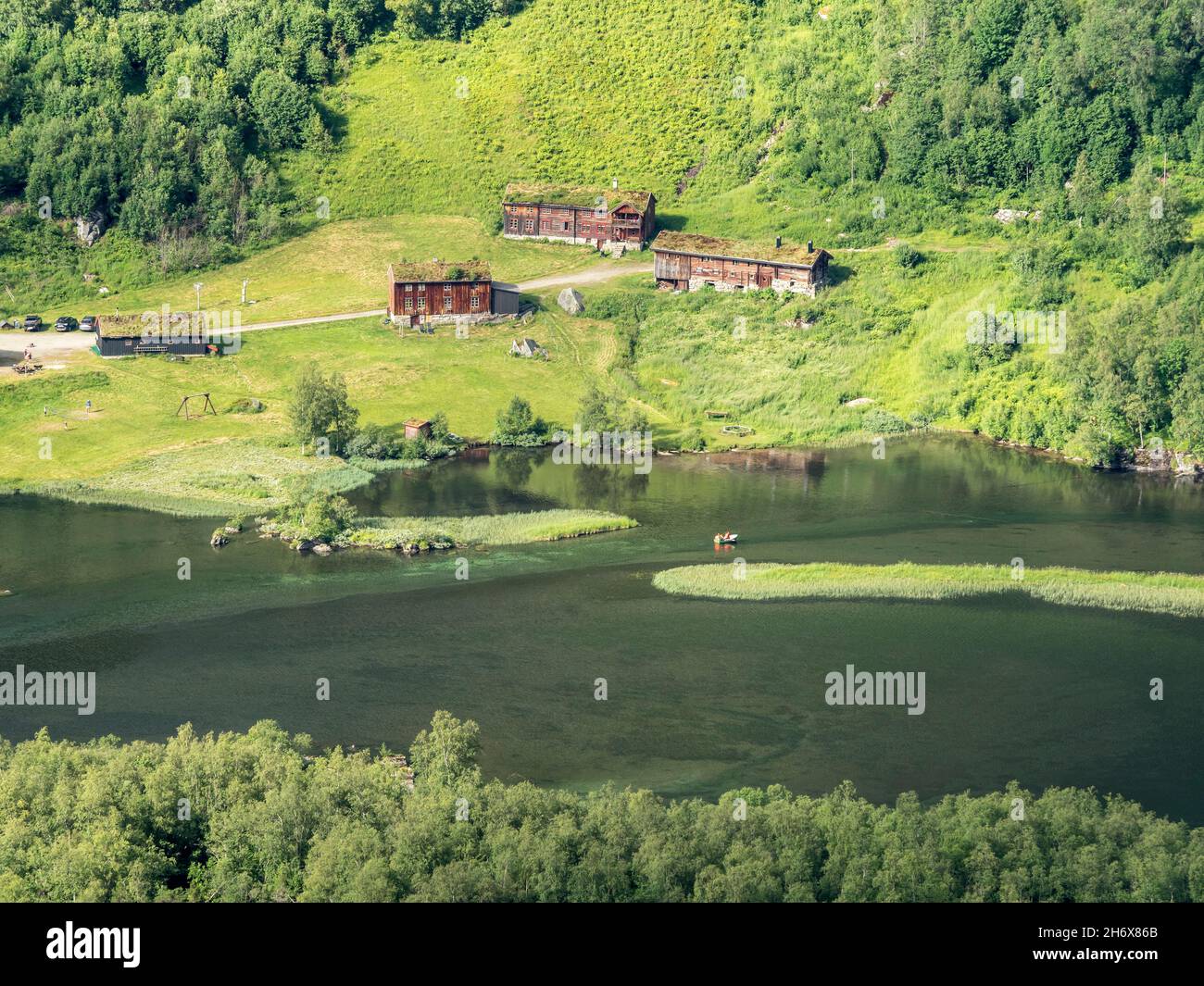 Traditional mountain hut hi-res stock photography and images - Alamy