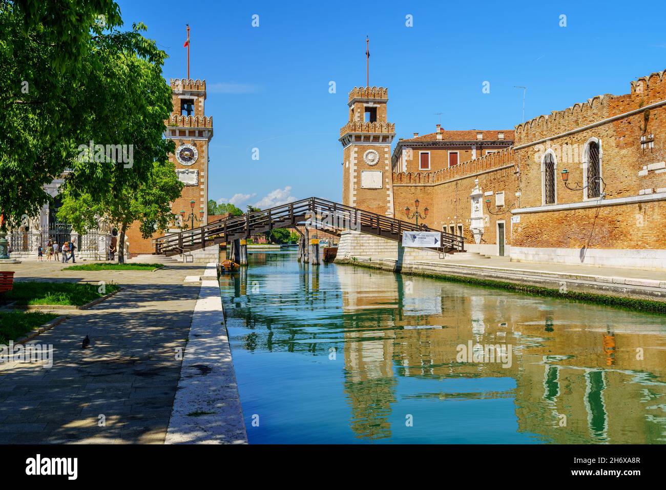 Historic venetian architecture hi-res stock photography and images - Alamy