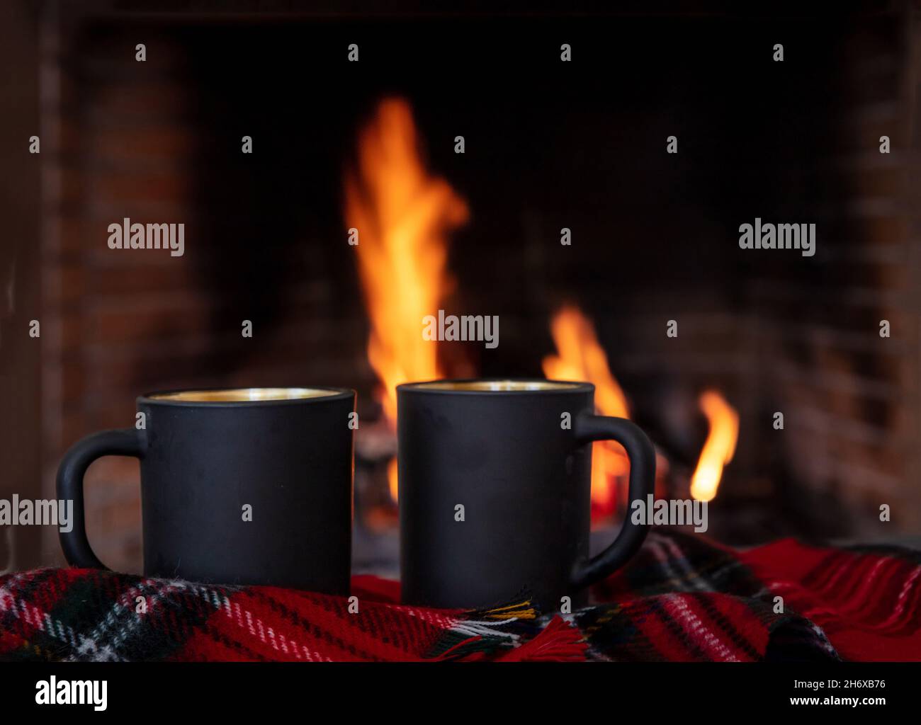 Couple fire blanket hi-res stock photography and images - Alamy