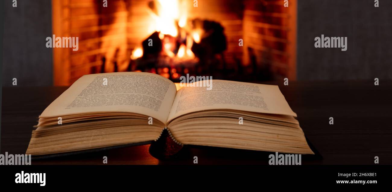 Relax sofa fireplace hi-res stock photography and images - Alamy