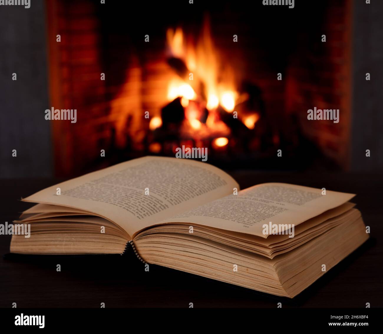 Relax sofa fireplace hi-res stock photography and images - Alamy