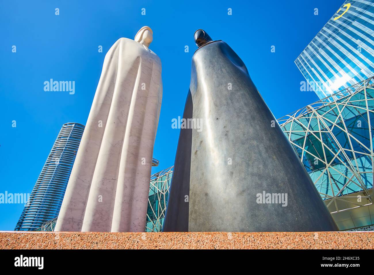 DUBAI, UAE - MARCH 3, 2020: Beautiful stone statue of Arabic Couple ...
