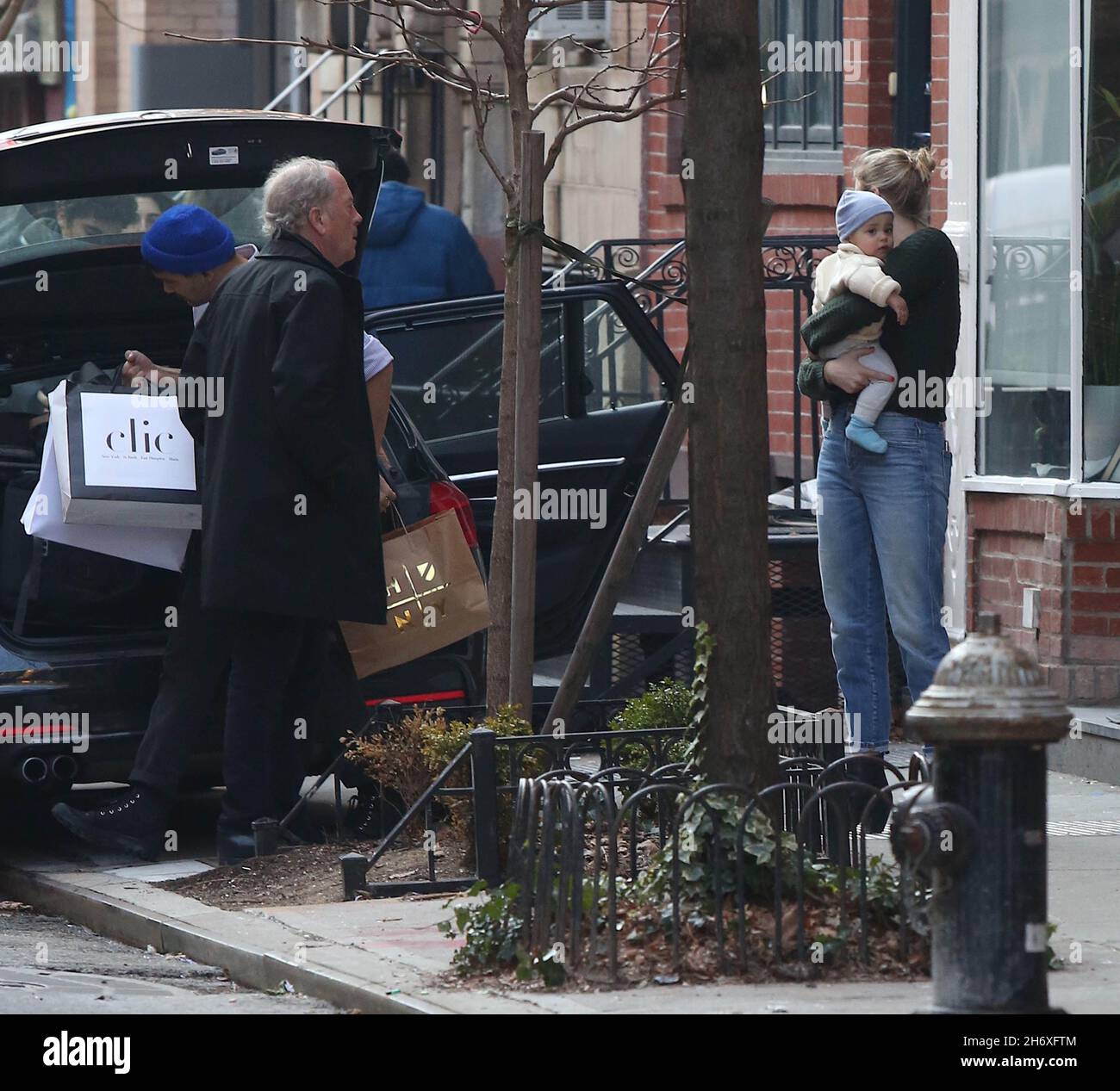 Meryl streep in car hi-res stock photography and images - Alamy