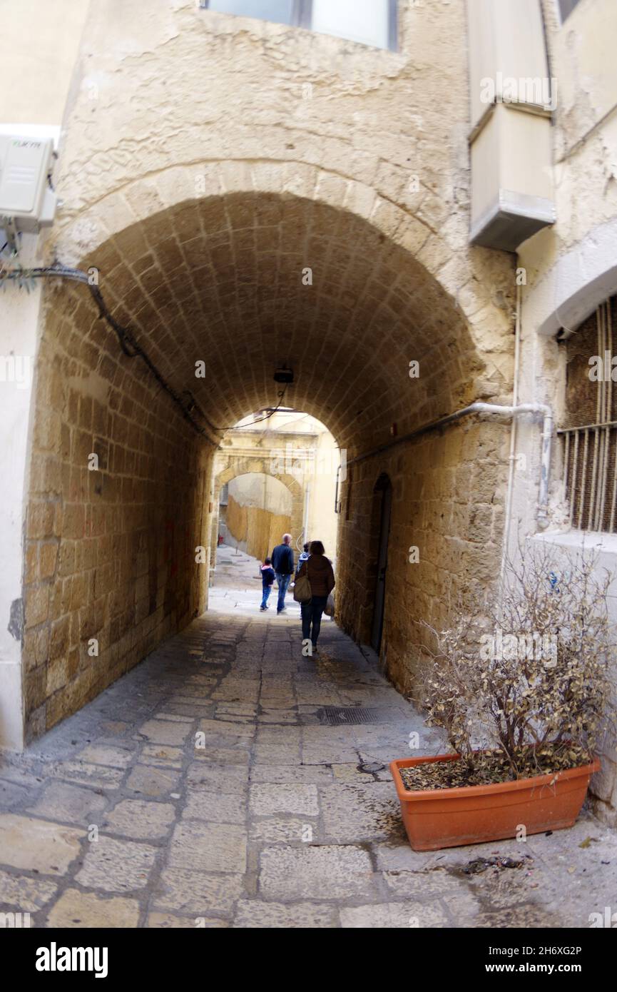 Bari, Apulia, Italy. Old town center Stock Photo - Alamy