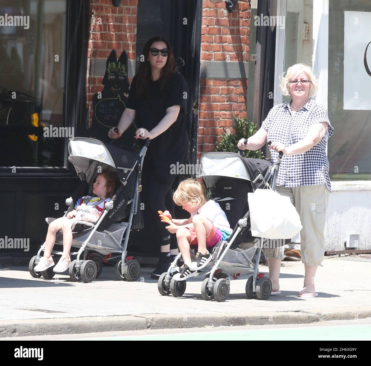 New York - NY - 07/14/2019 - Liv Tylerson Sailor Gene Gardner (4 years ...