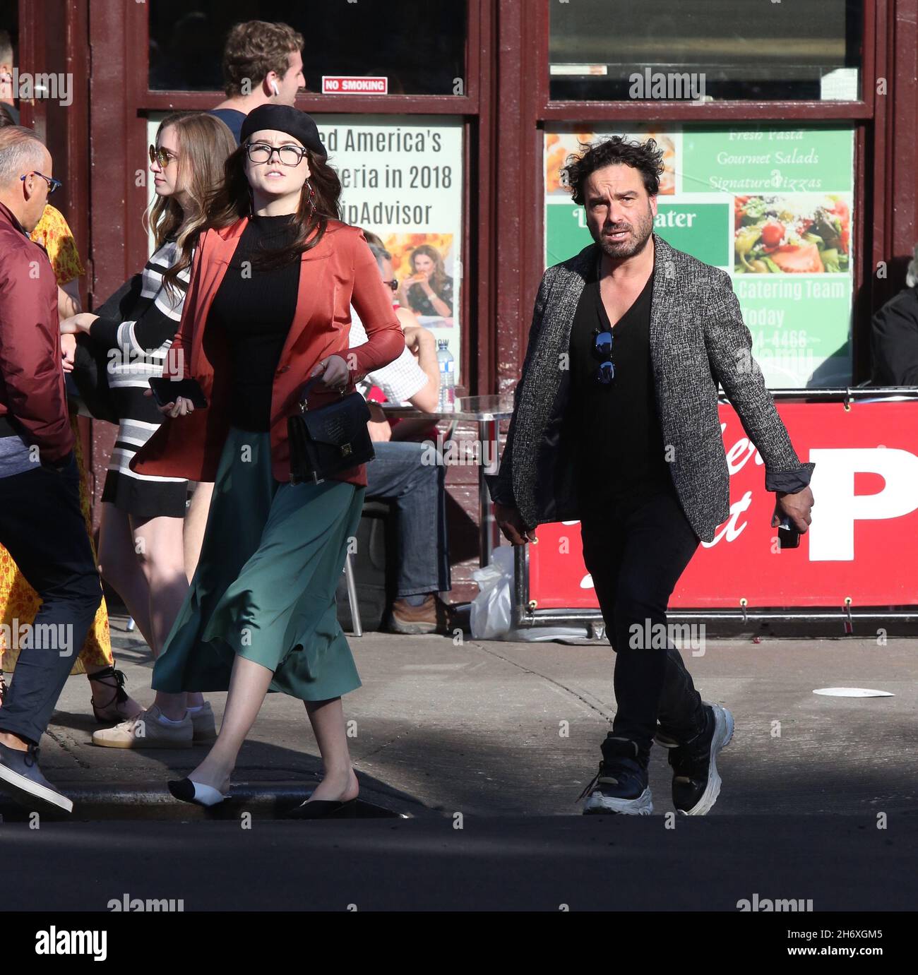 New York - NY - 05/18/2019 - Johnny Galecki and Pregnant Girlfriend ...