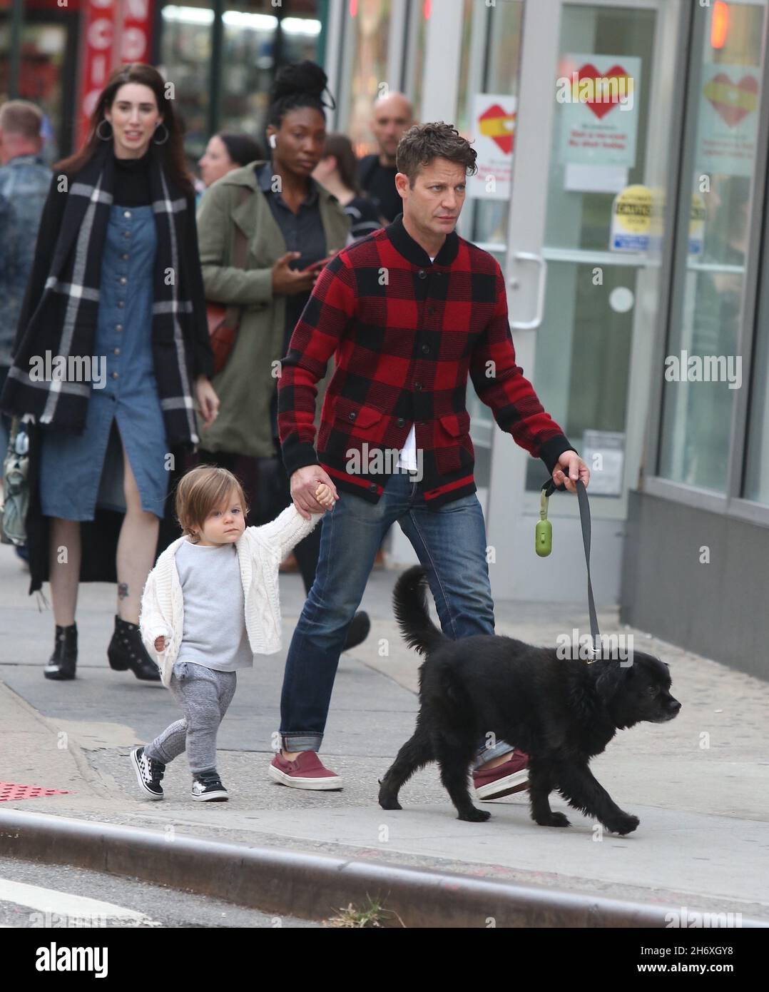 New York - NY - 10/12/19 - Nate Berkus and Son Oskar Walking Their Dog ...