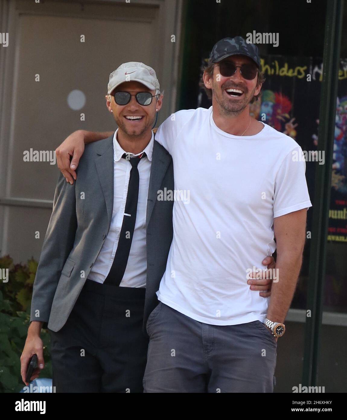 New York - NY - 08/16/2019 - Lee Pace and boyfriend Matt Foley leaving ...