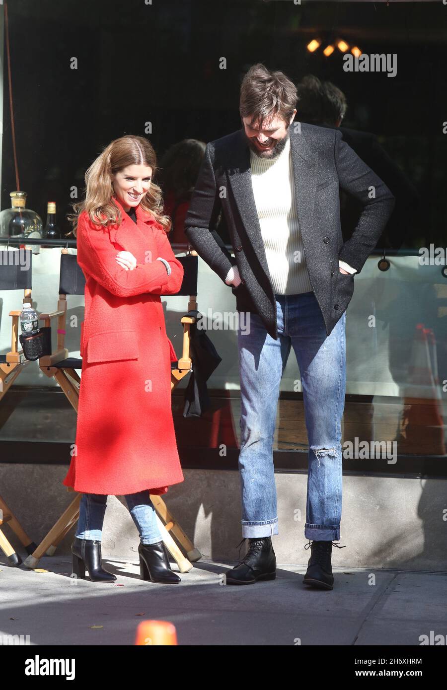 New York - NY - 11/01/2019 - Anna Kendrick and Nick Thune on the set of ...