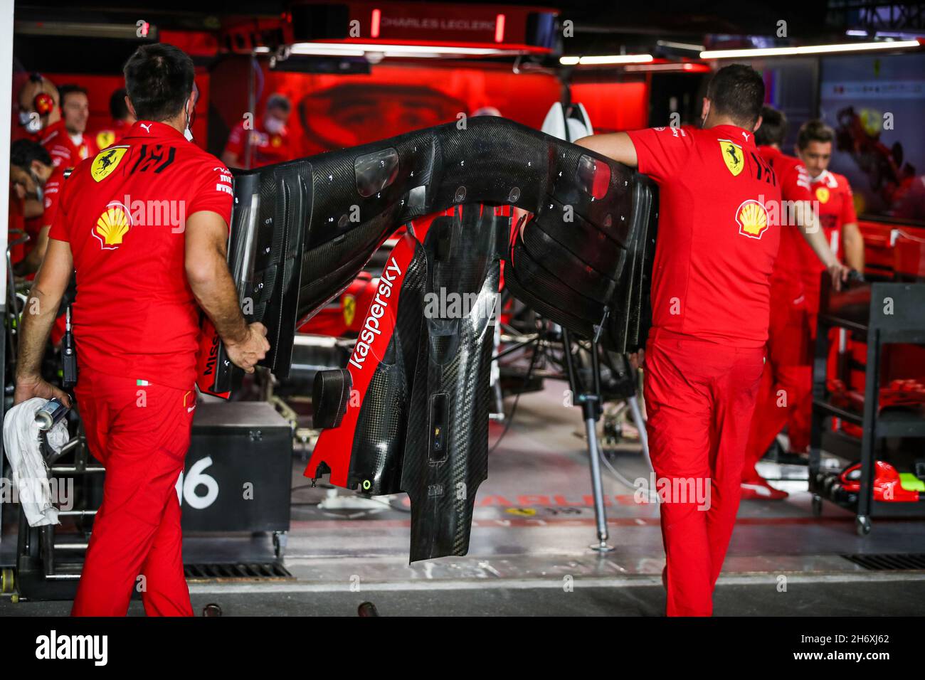 Formula 1 front wing hi-res stock photography and images - Alamy